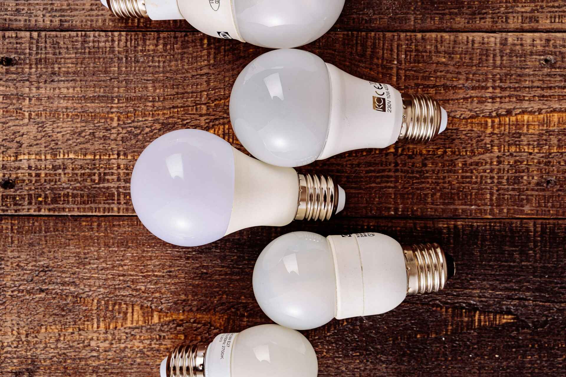 How Long Do LED Lights Last? Average LED Bulb Lifespan Expectancy